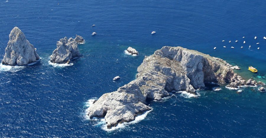 Snorkel Medes Islands? Why You Should Try This Chilly Experience!