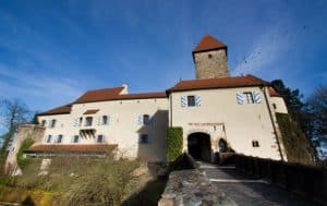 Castle Rooms: 32 European Castles You Can Stay In